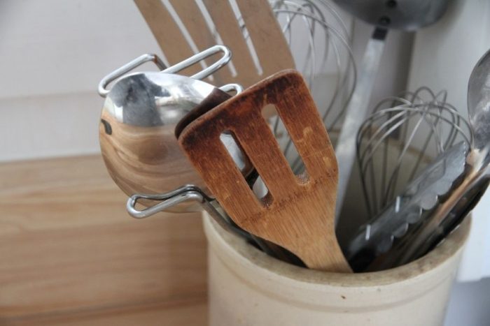 13 Natural Kitchen Tools You Can Afford • Sustainable Kitchen Tool List